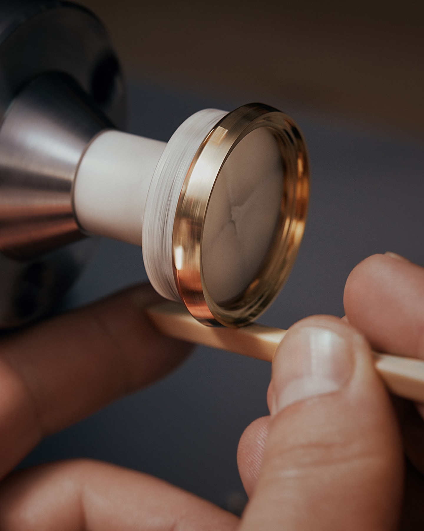 Crafting Each Component with Expertise | LOUIS VUITTON