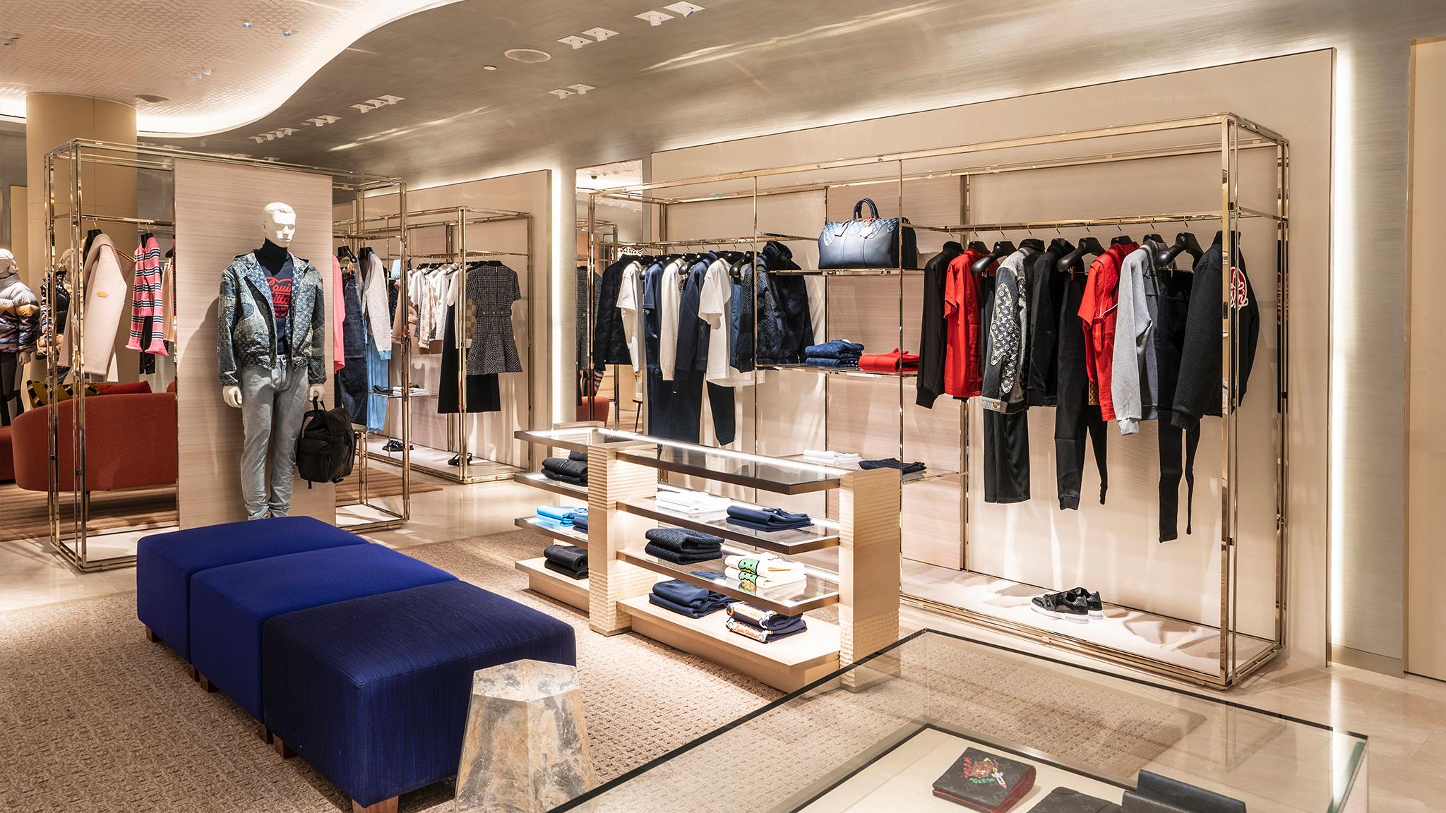 Louis Vuitton Dubai Airport Terminal 3 Store in Dubai, United Arab ...