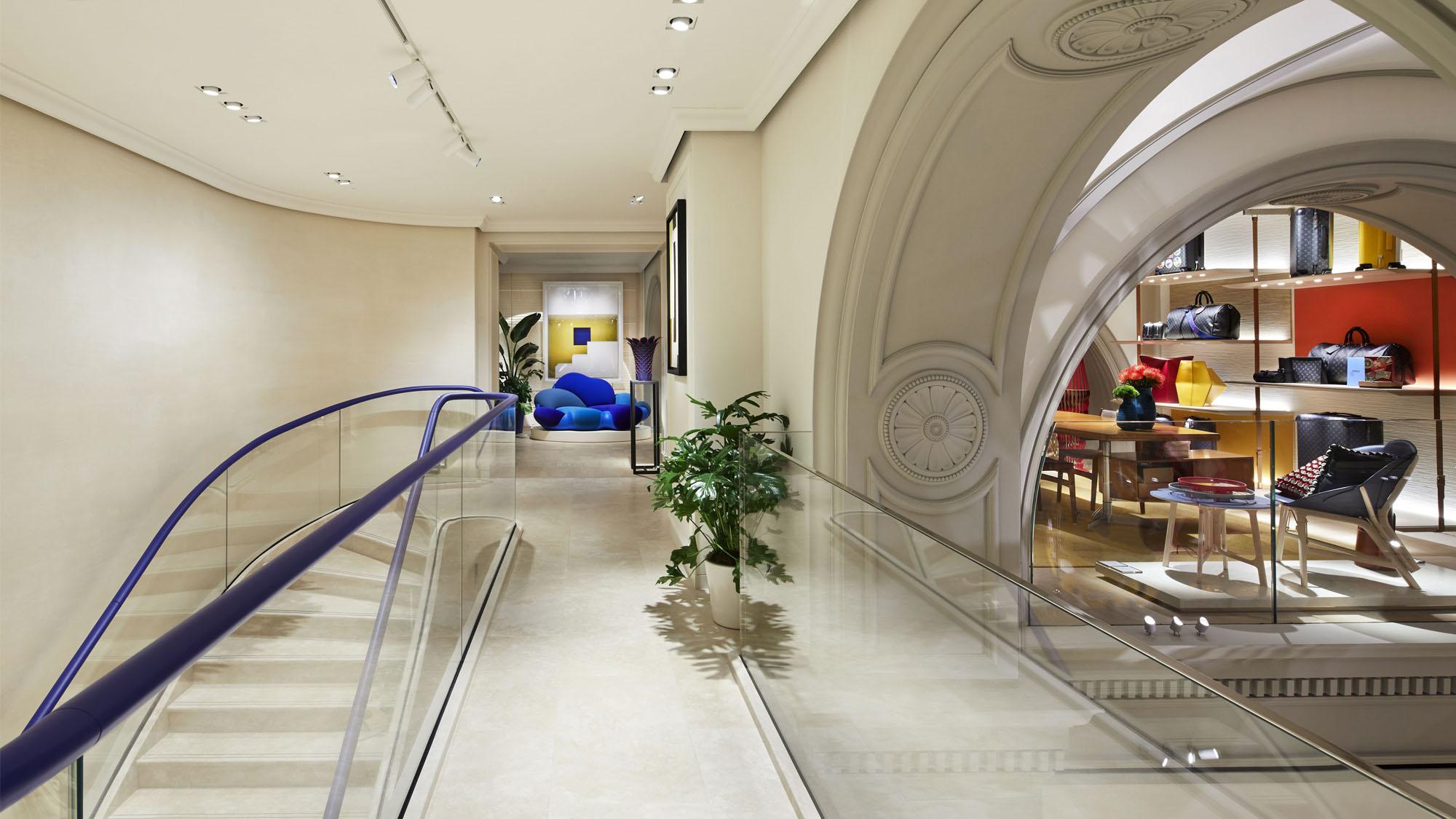 Louis Vuitton Firenze Store in Firenze, Italy | LOUIS VUITTON
