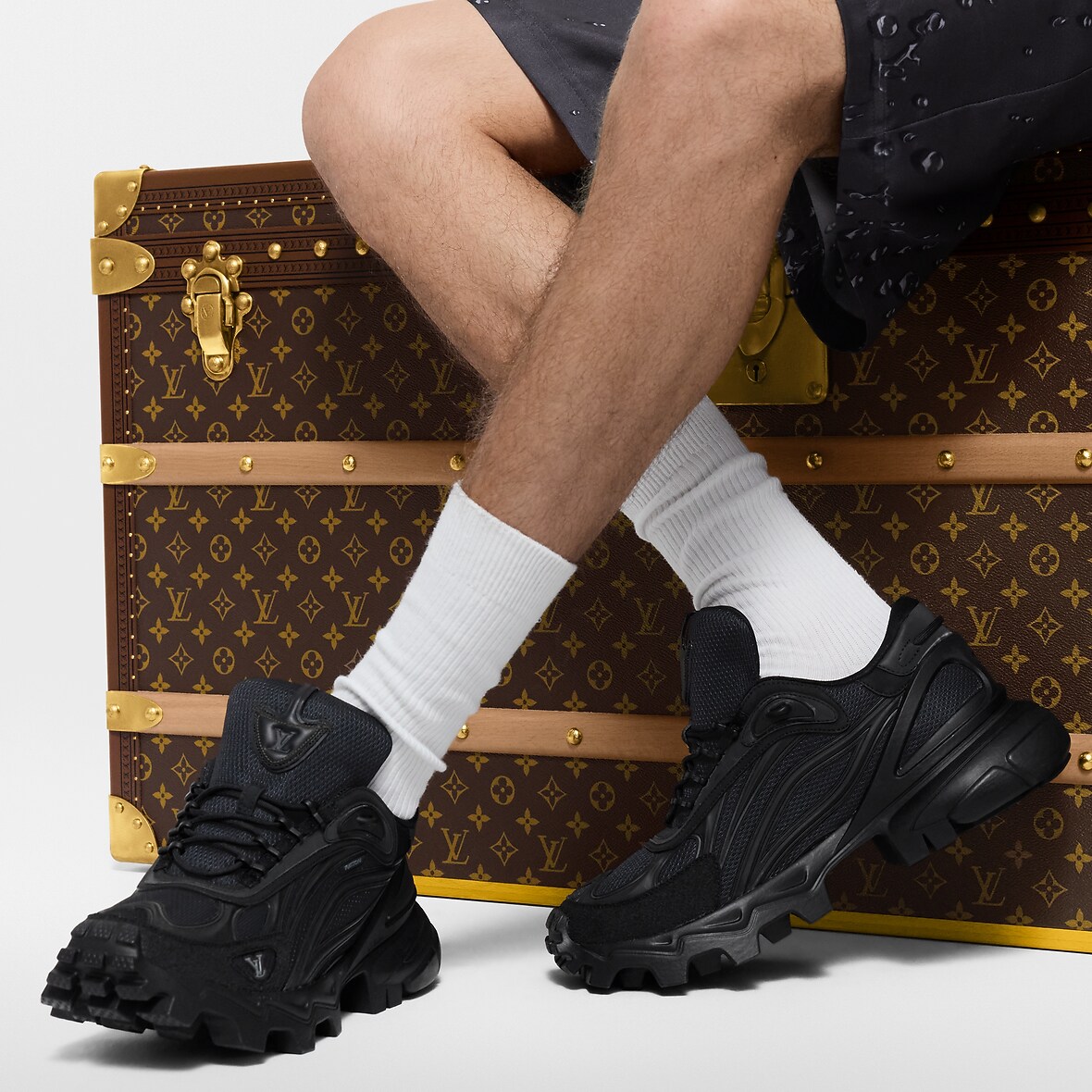 LV Summit Sneaker - Luxury Sneakers - Shoes | Men | LOUIS VUITTON
