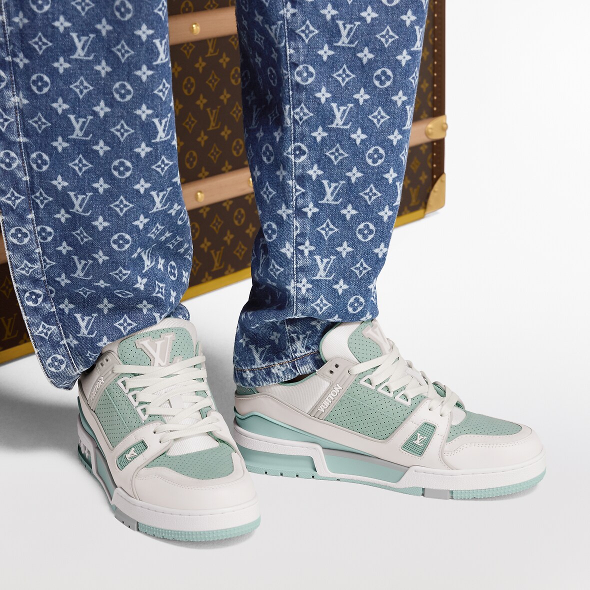 LV Trainer Sneaker - Luxury Sneakers - Shoes | Women | LOUIS VUITTON